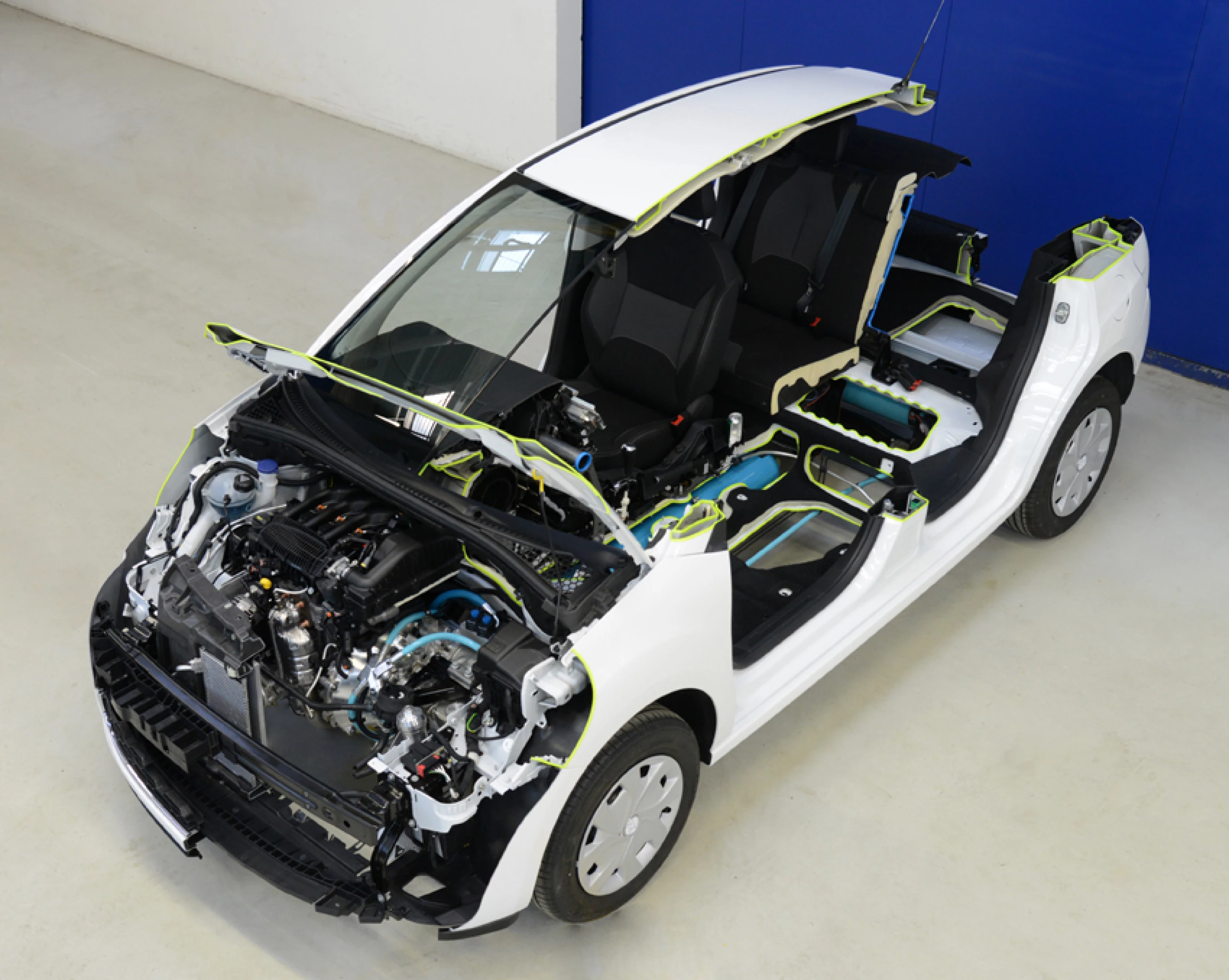Peugeot Citroen to introduce compressed air hybrid by 2016