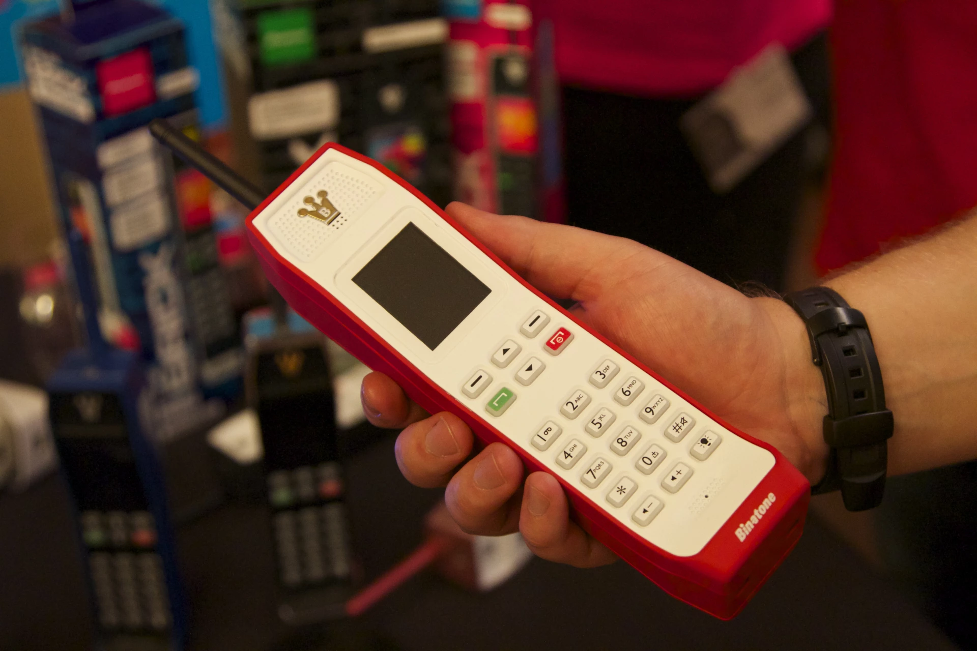 Brick by name: Massive mobile phone boasts epic standby time