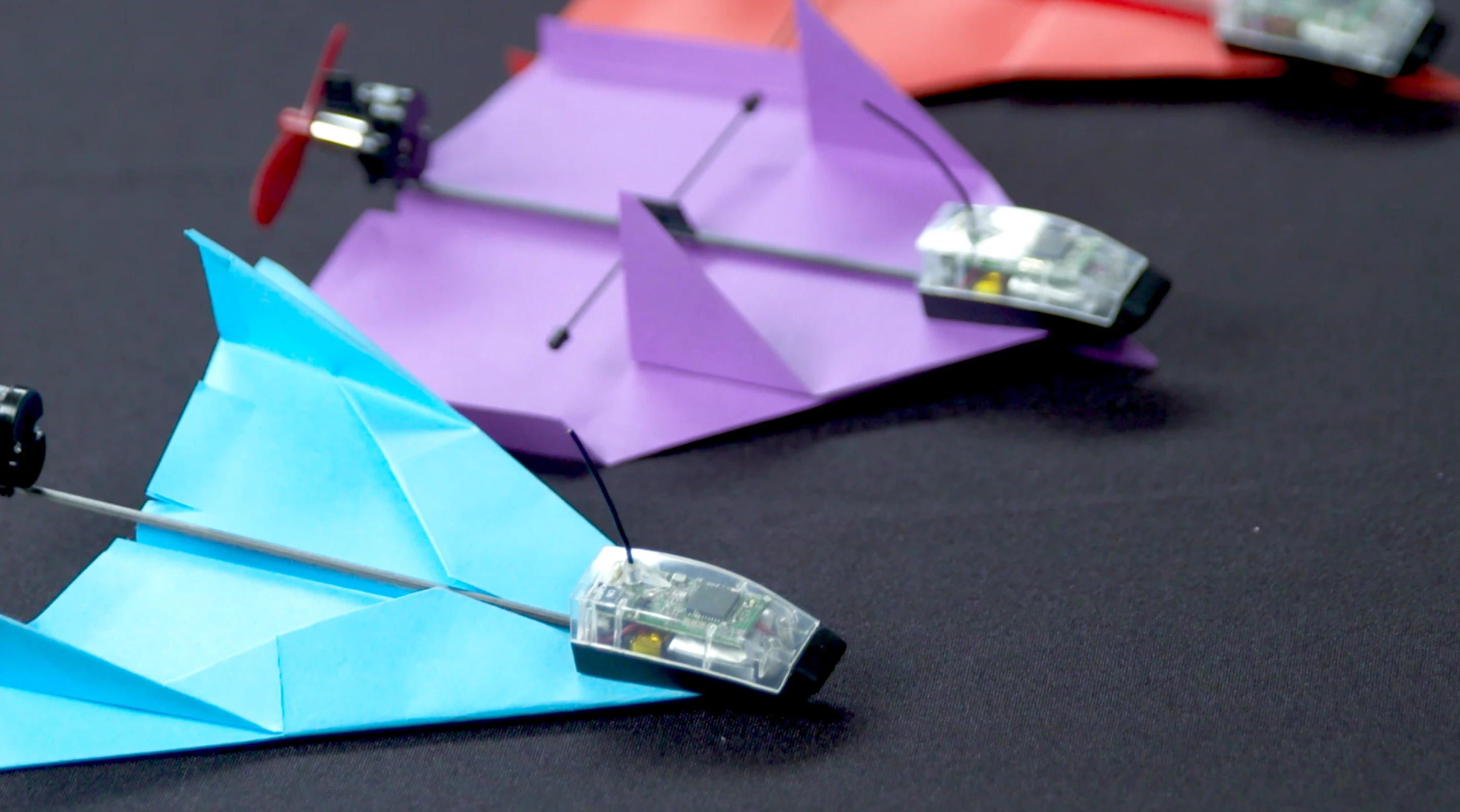 Kit gets powered paper planes to perform tricks