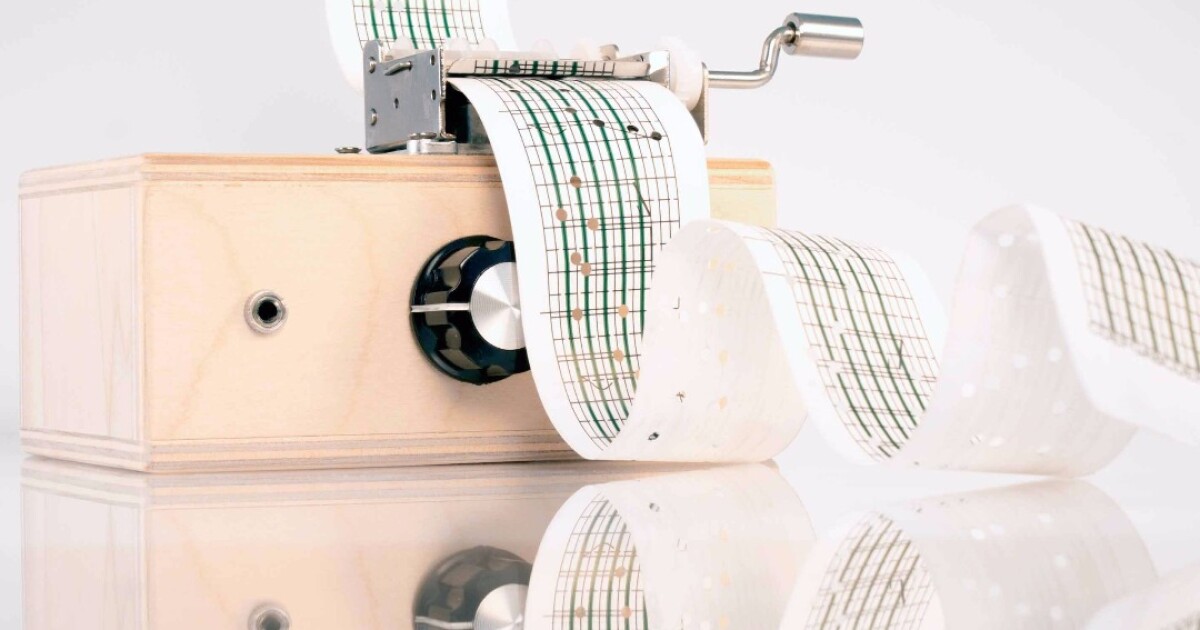 BrandNewNoise cranks out handcrafted music box recording device