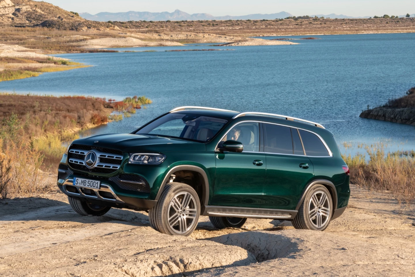 Mercedes-Benz embiggens its biggest luxury SUV: The new 2020 GLS