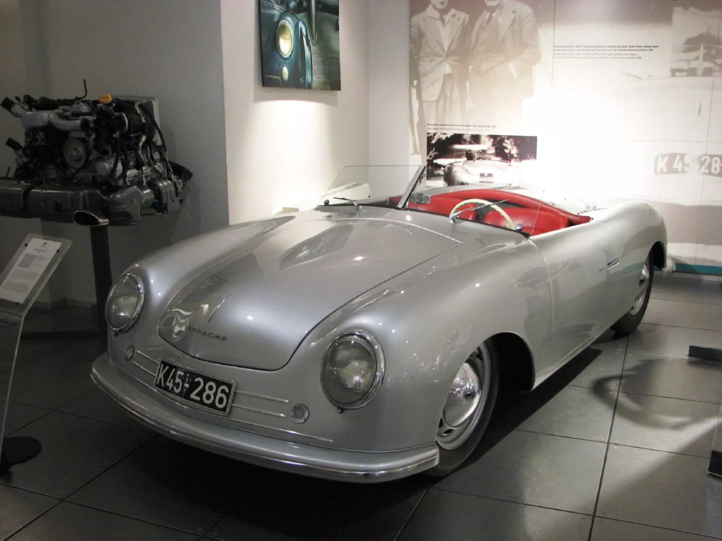 Porsche celebrates its 70th in style with 911 Speedster Concept