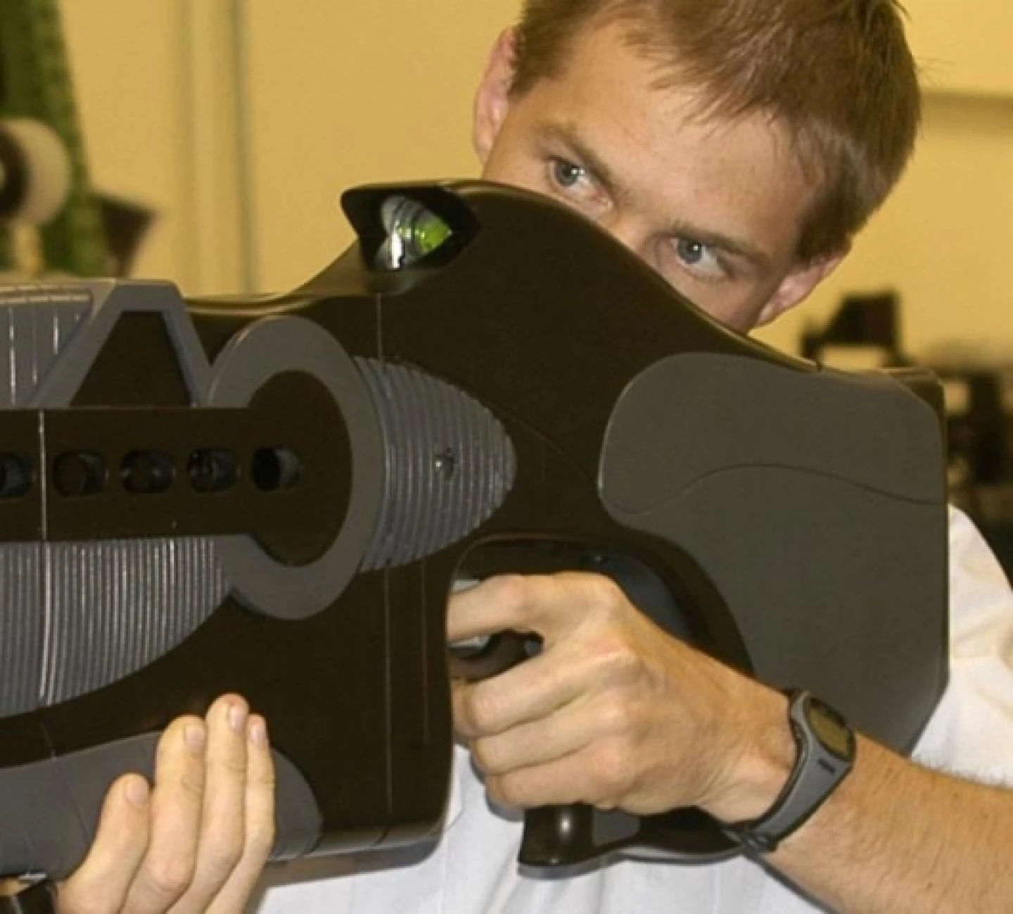 PhaSR – the first man-portable, non-lethal deterrent weapon