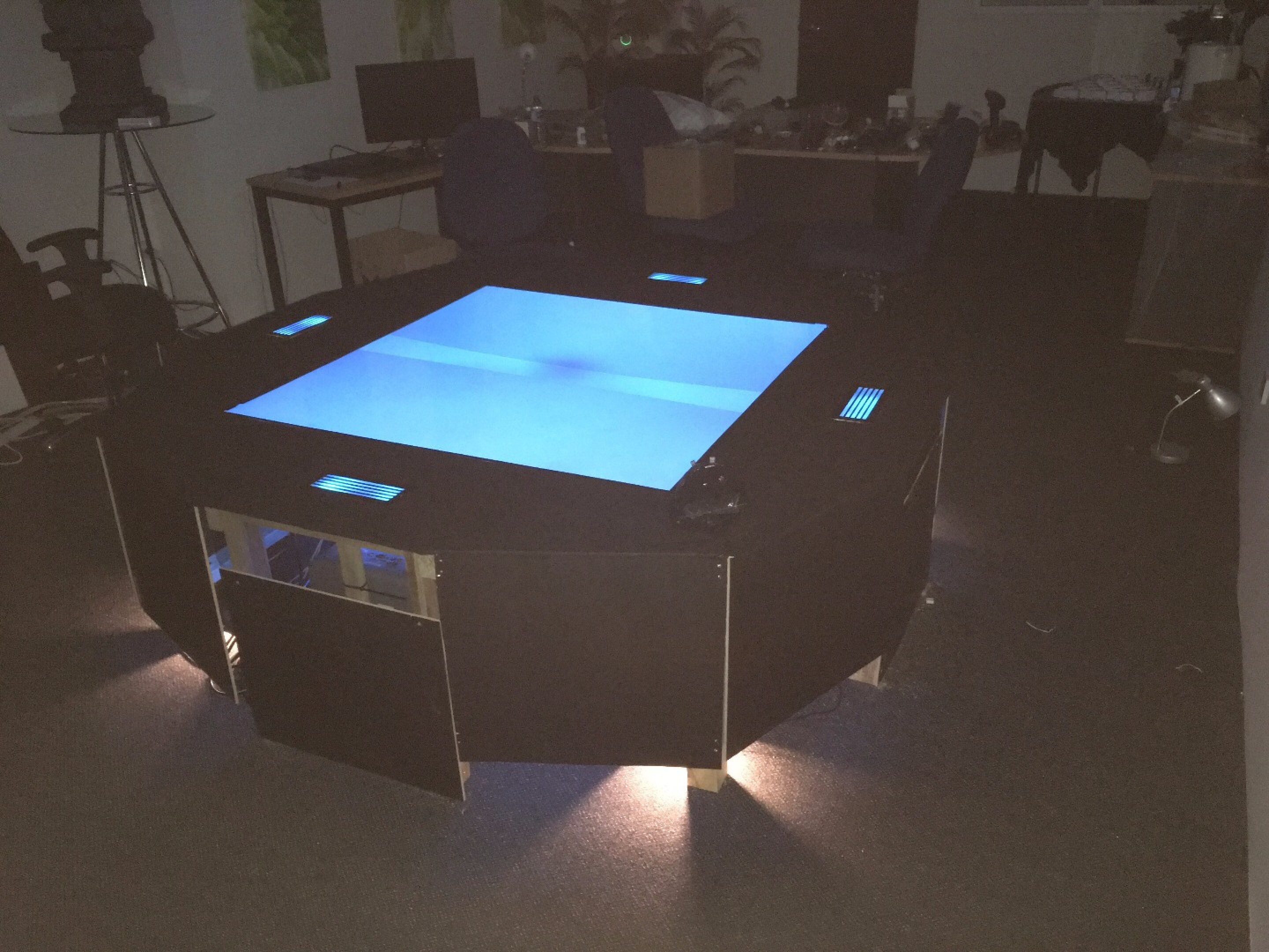 The World S First Multi User Hologram Table Is Here On Sale In 2018