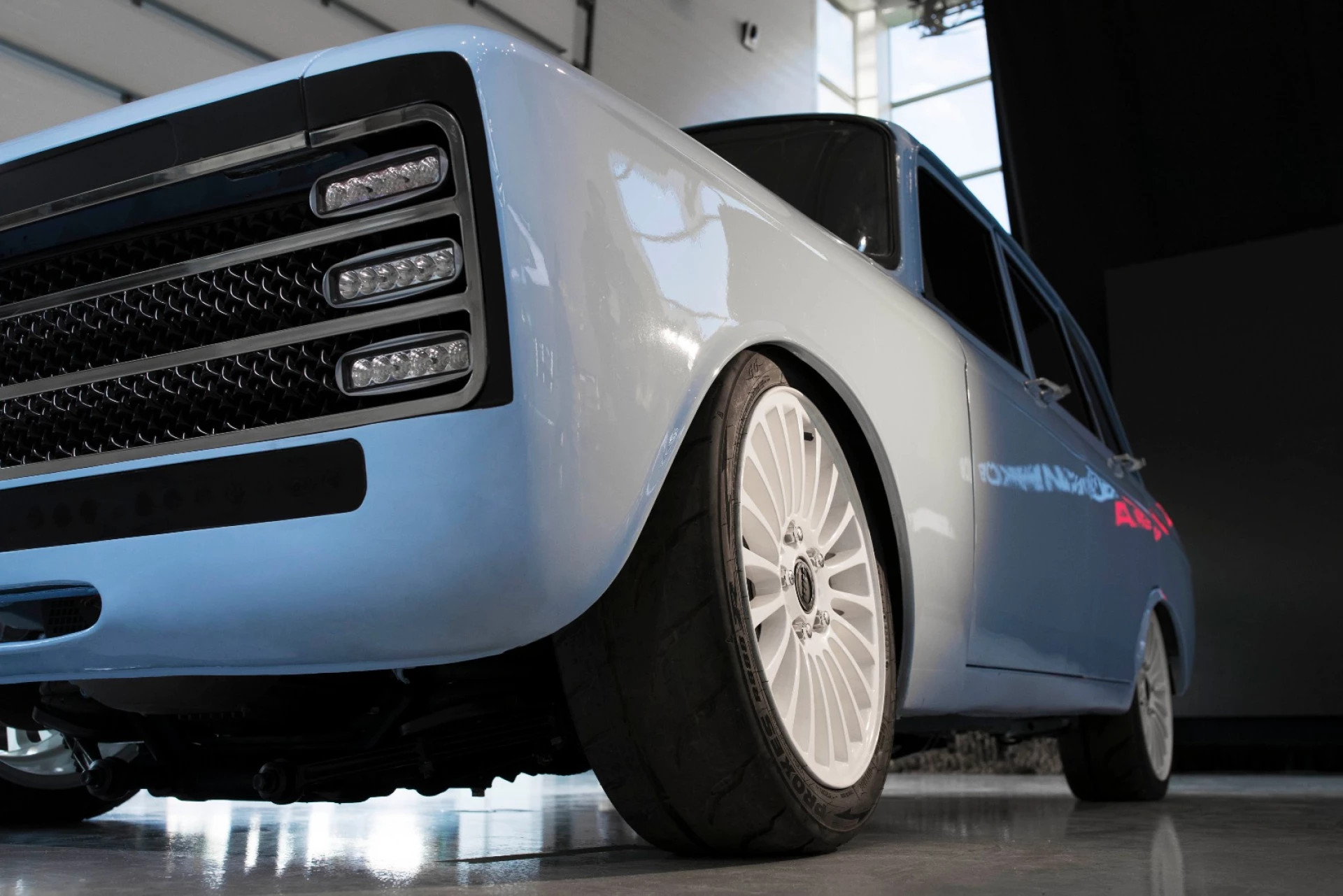 Kalashnikov aims to take it up to Tesla with retro-styled "electric ...