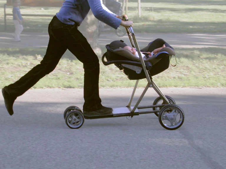 Roller Buggy – the baby stroller/scooter hybrid for kids on the fast track