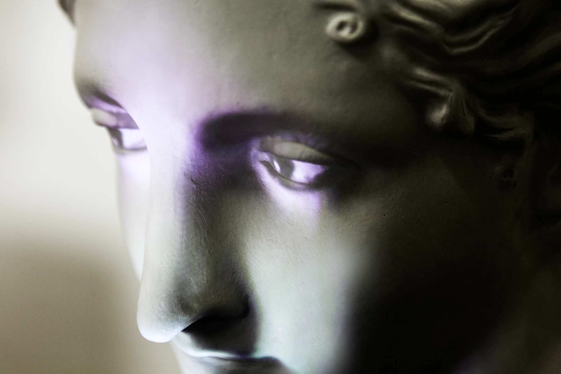 Face hacking: The creepy cool art of facial projection mapping