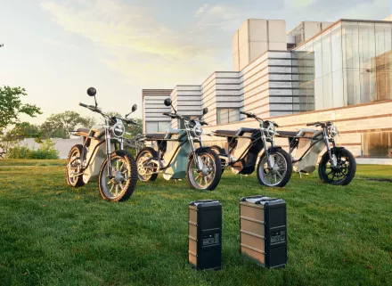 Retro-cool electric motorcycle picks up where 2020's Falcon left off