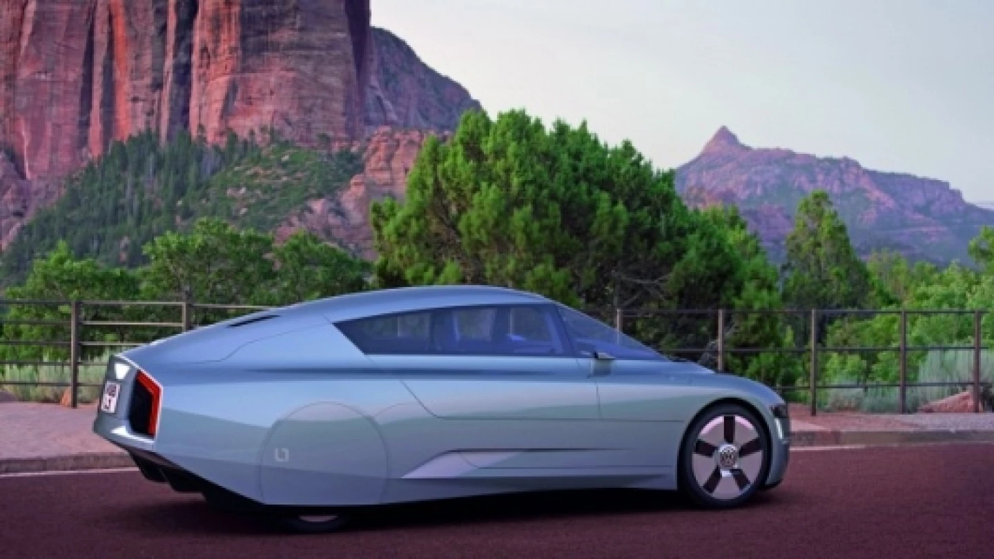VW shows 170 mpg tandem diesel hybrid two-seater