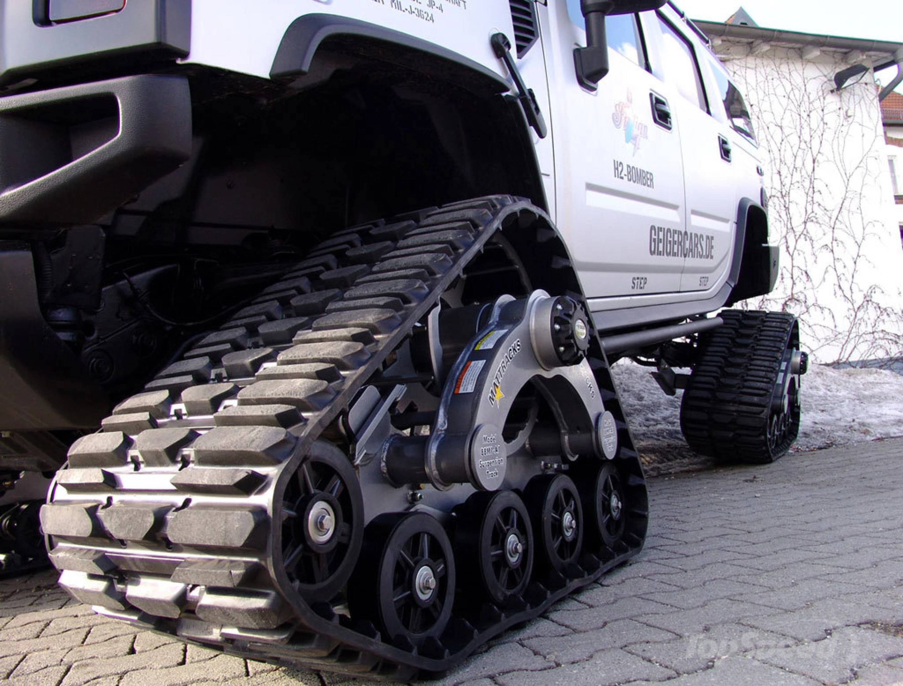 Hummer H2 Bomber ready to hit the slopes with Mattracks rubber tracks