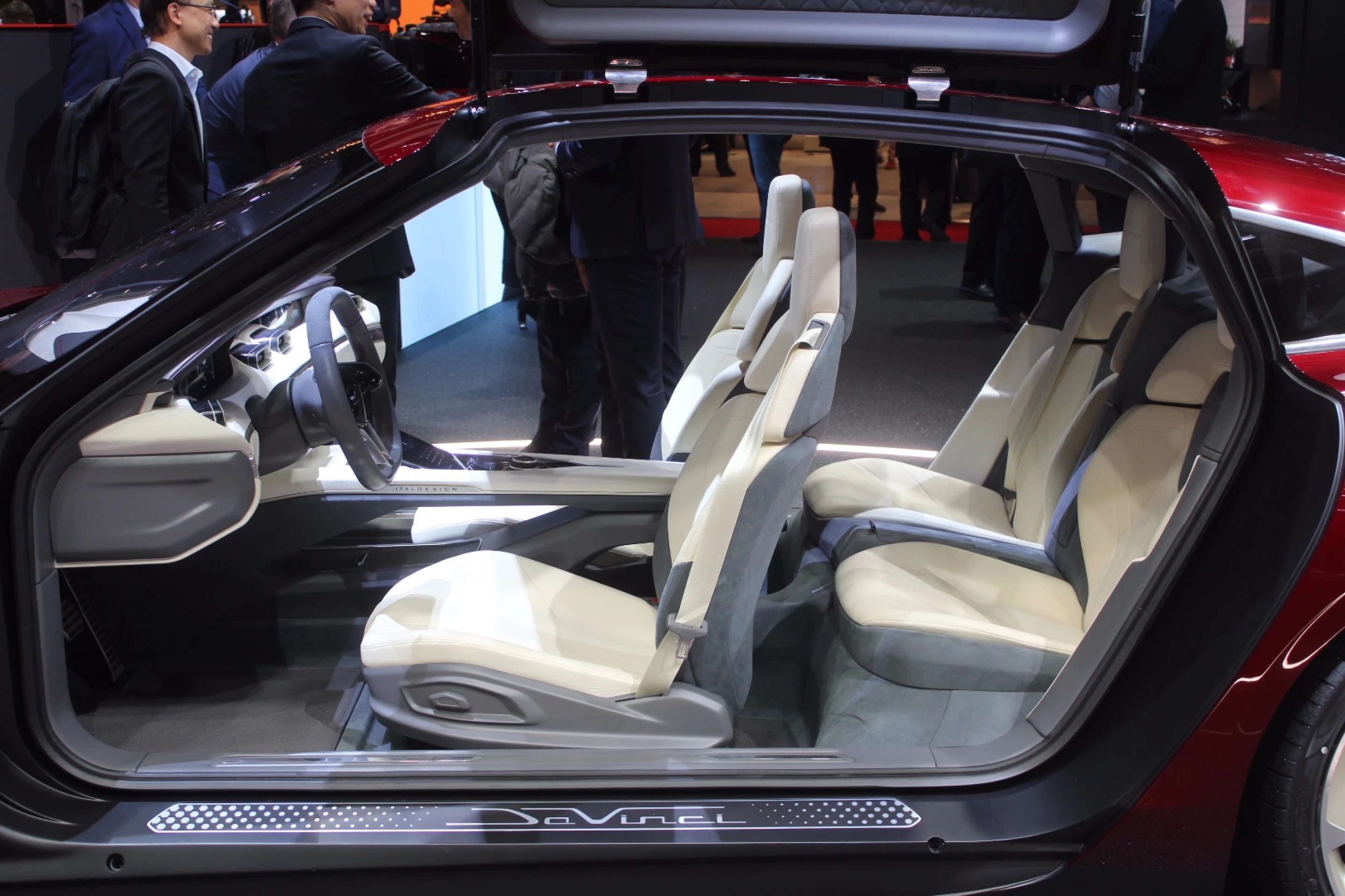 Italdesign blends science and art, with the DaVinci concept