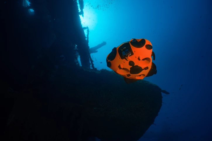 Seasam drone autonomously follows divers and performs underwater tasks
