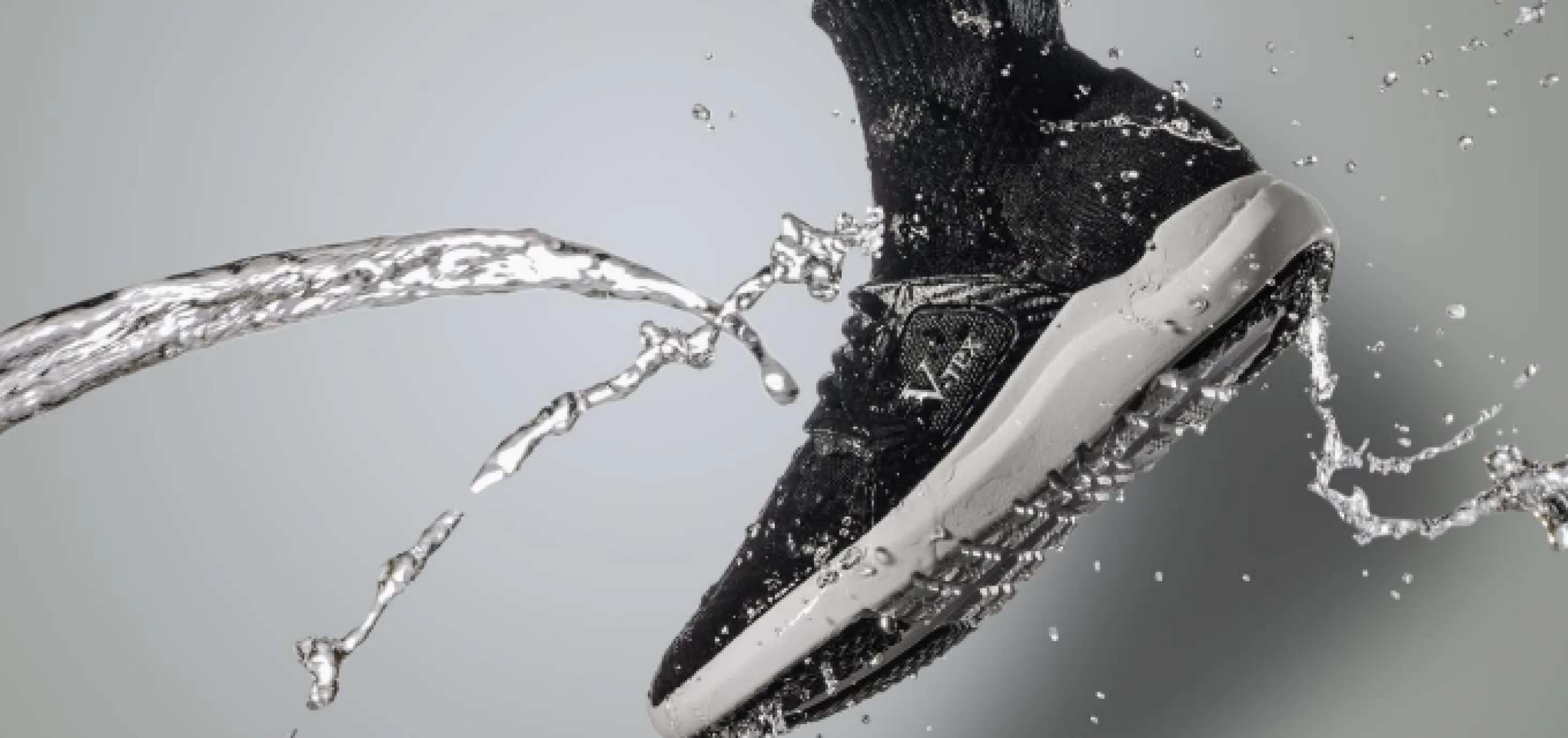 V-TEX shoes combine lightweight comfort with complete waterproof protection