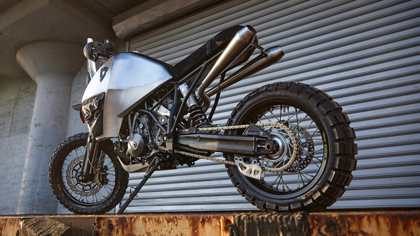 Revit breaks the boundaries with two-wheel-drive Super Enduro