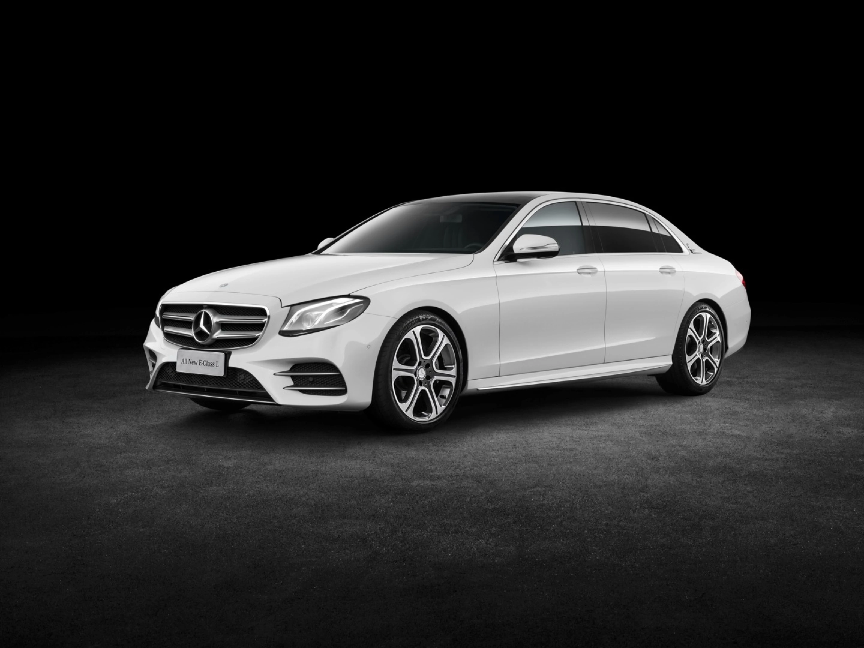 China's discerning drivers get expansive E-Class