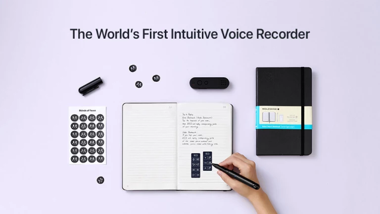 Voice recorder matches audio with notes taken with smart pen
