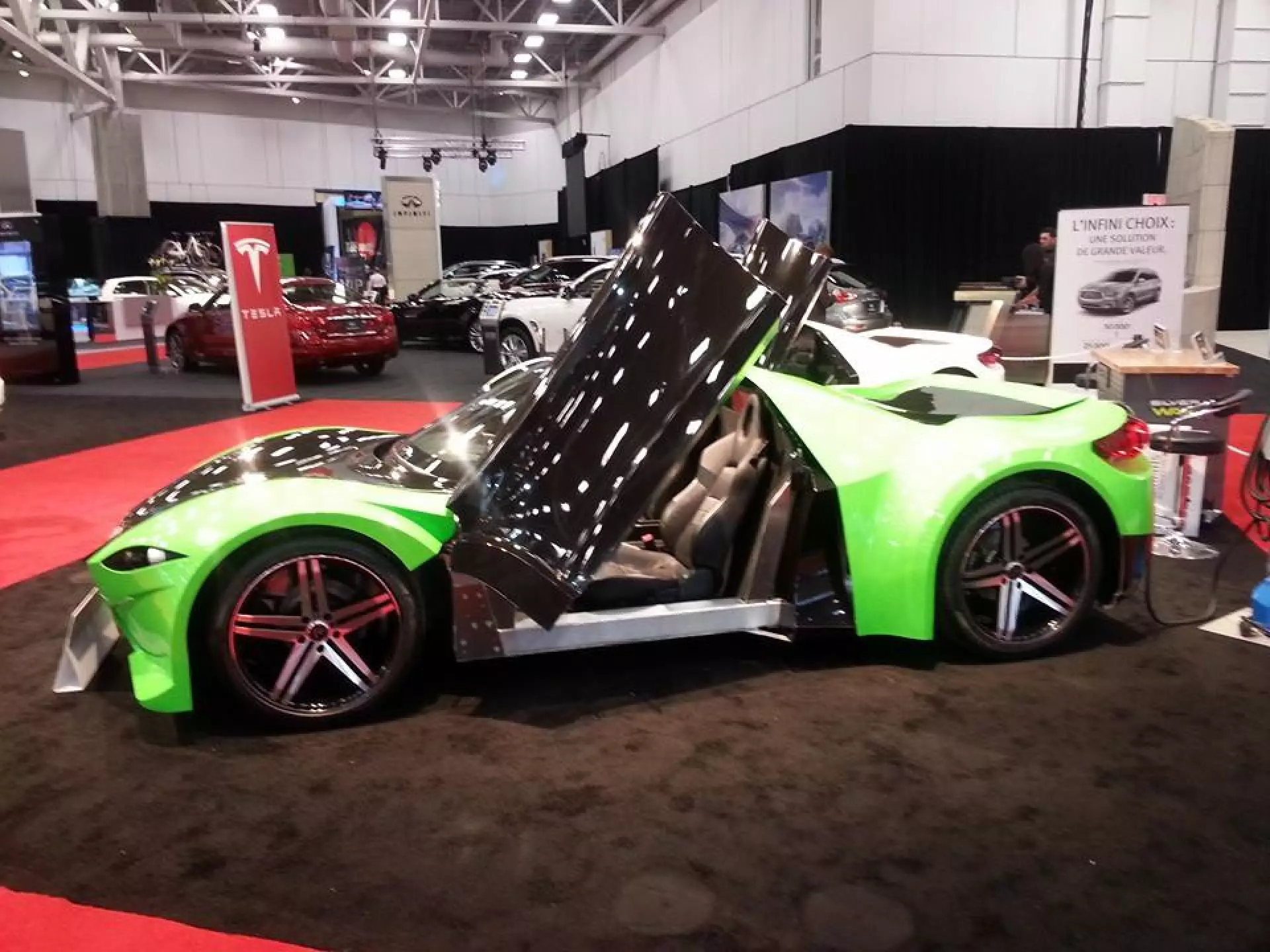 Tomahawk super kit-car supports a trio of powertrains