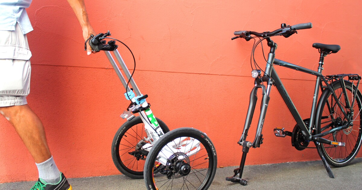 Detachable cargo dolly replaces your bike's front wheel