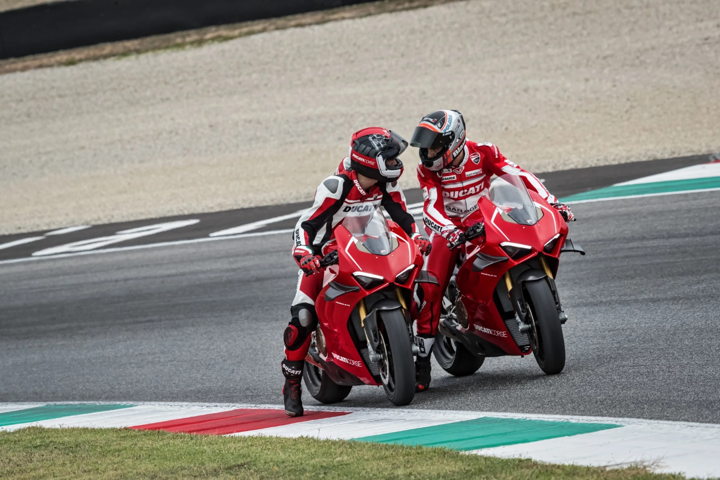 Hail to the king: Ducati's new Panigale V4R is the most powerful ...