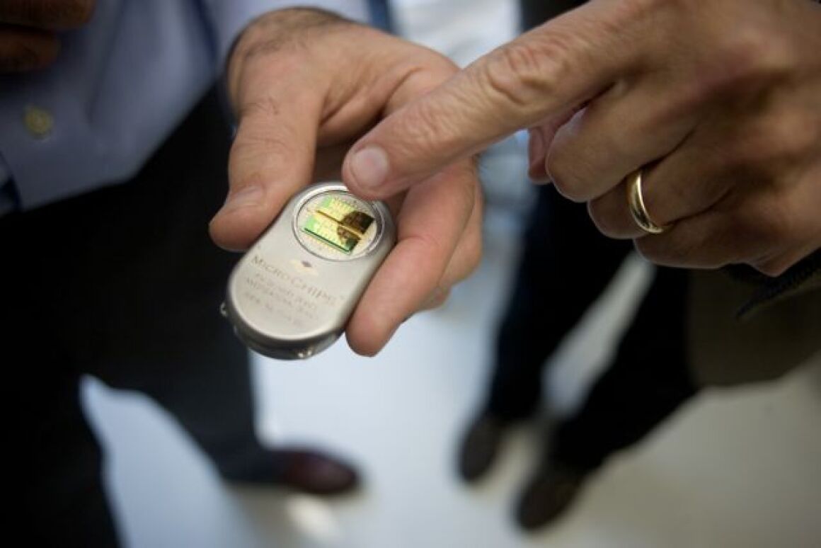 Scientists report success in first human tests of drug-delivery chip