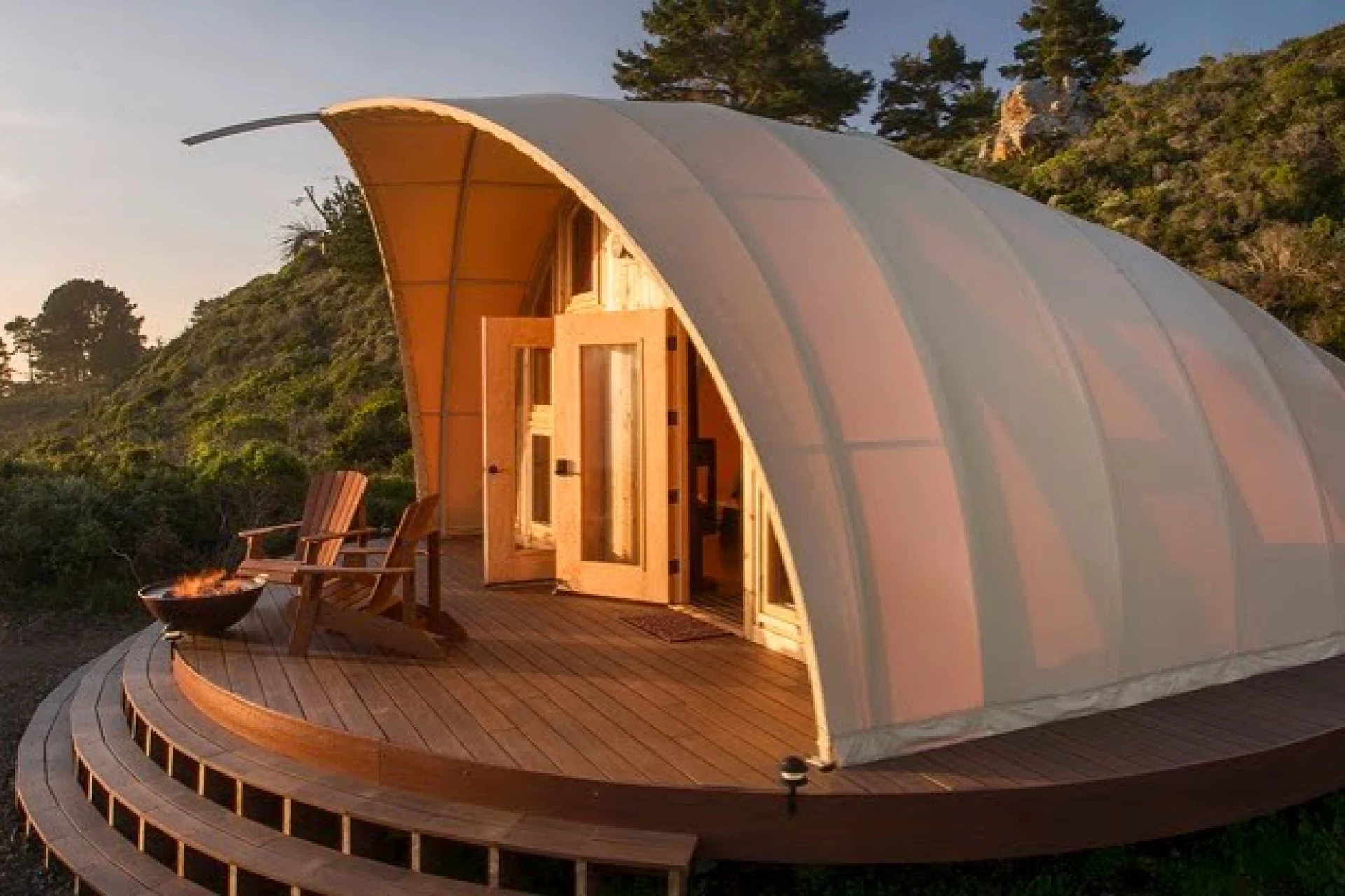 Luxurious tent lets you go off-the-grid in style