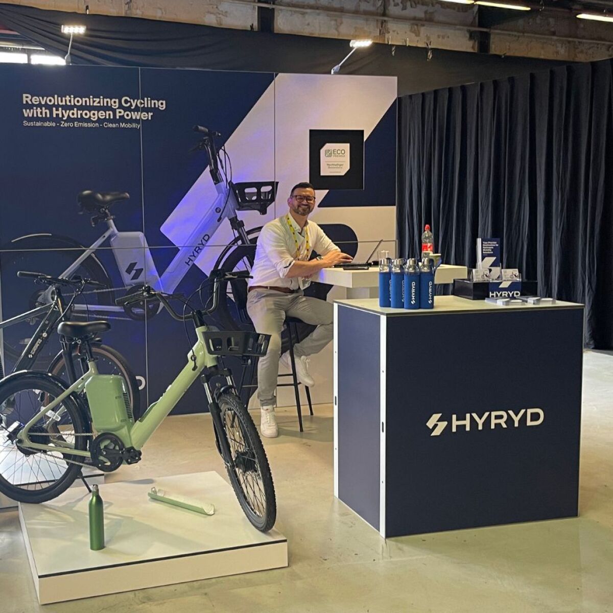 Hydrogen fuel-cell ebikes can be 'recharged' in seconds