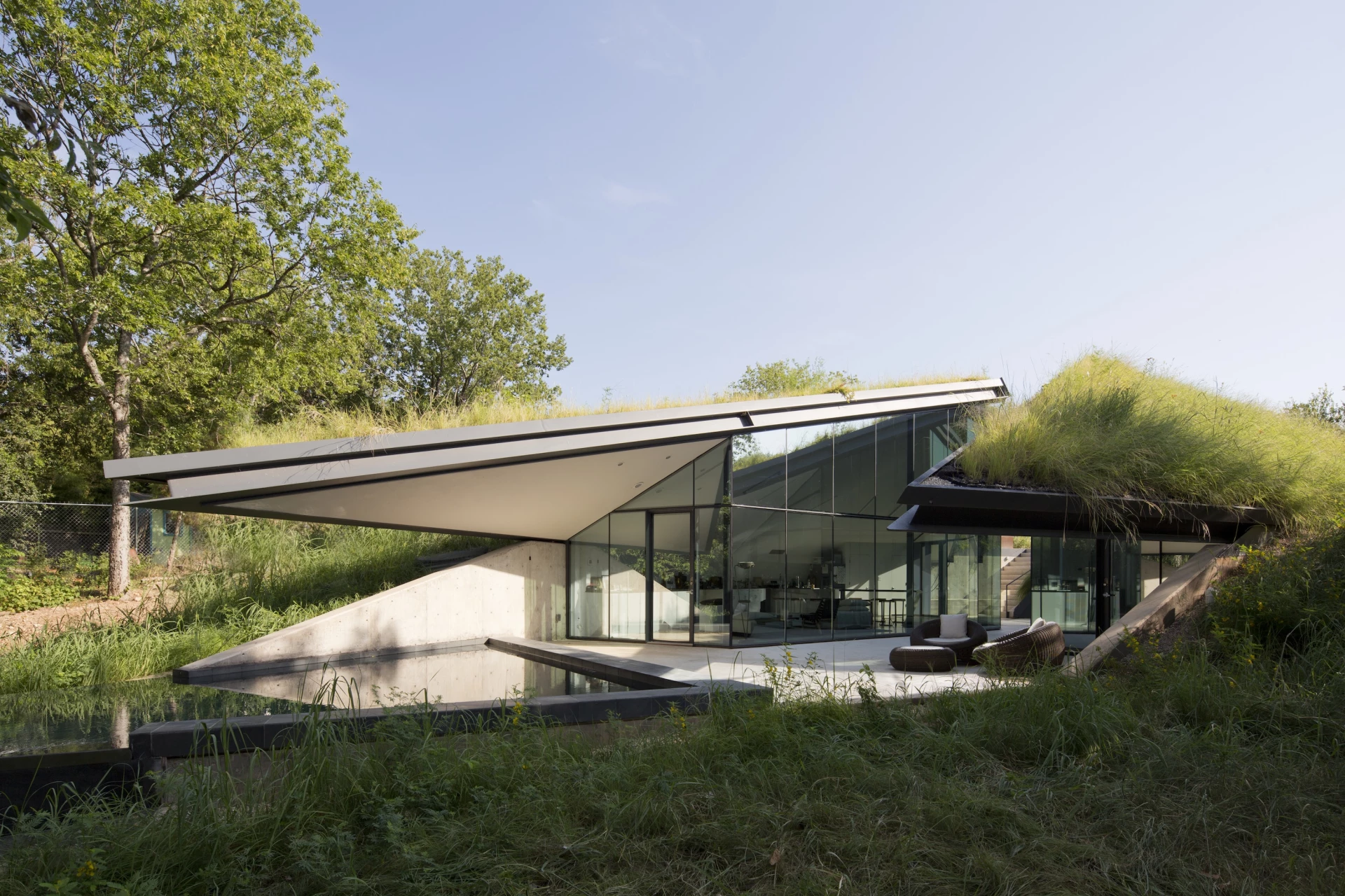Edgeland Residence: a modern take on the Native American Pit House