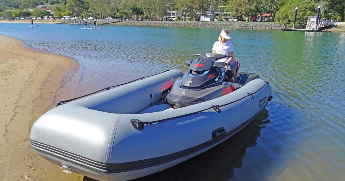 DockitJet mixes a jet ski with an inflatable boat for nimble on-water ...