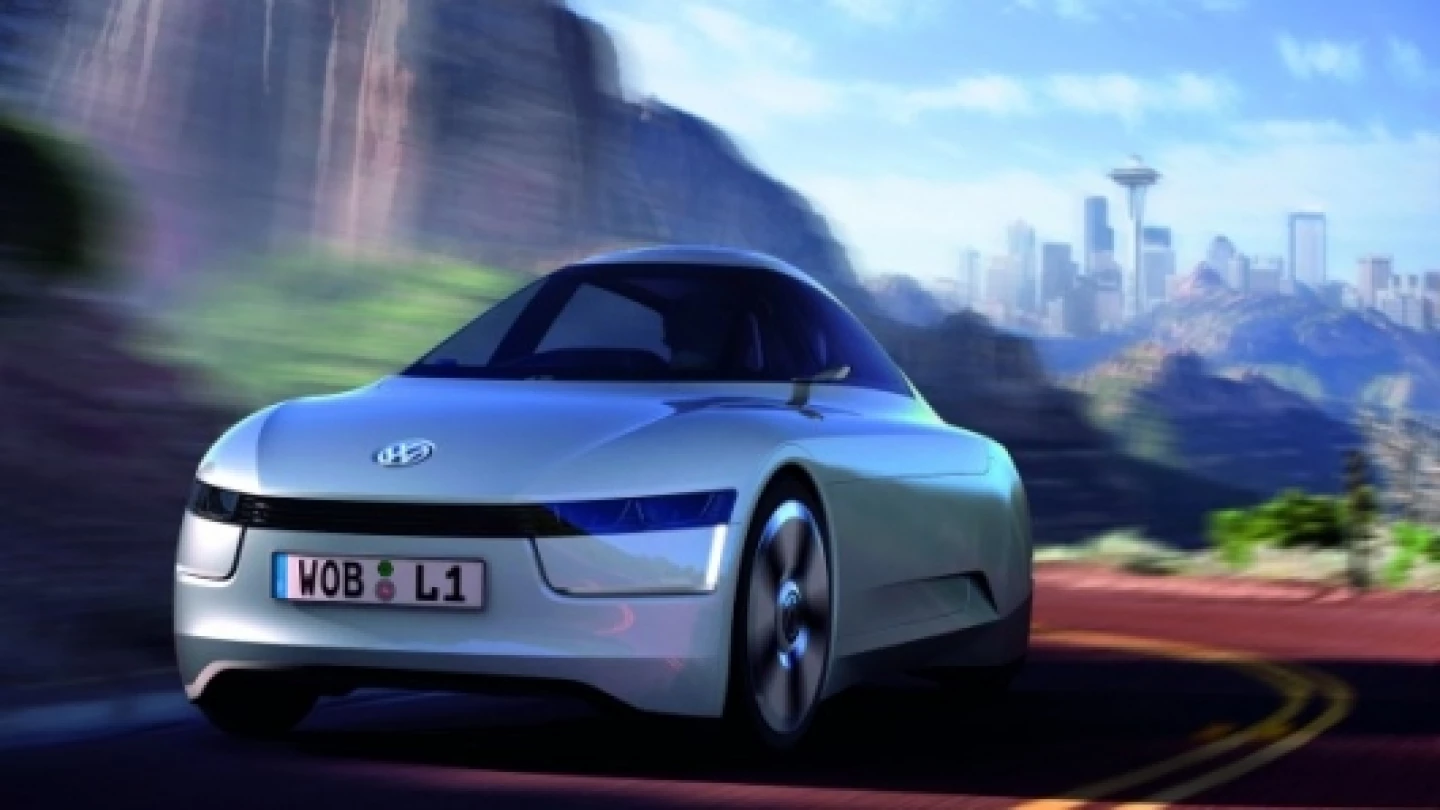 VW shows 170 mpg tandem diesel hybrid two-seater