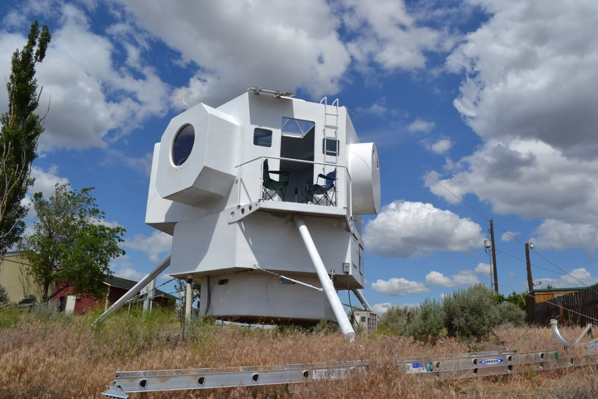 Lunar Lander micro-house is out of this world