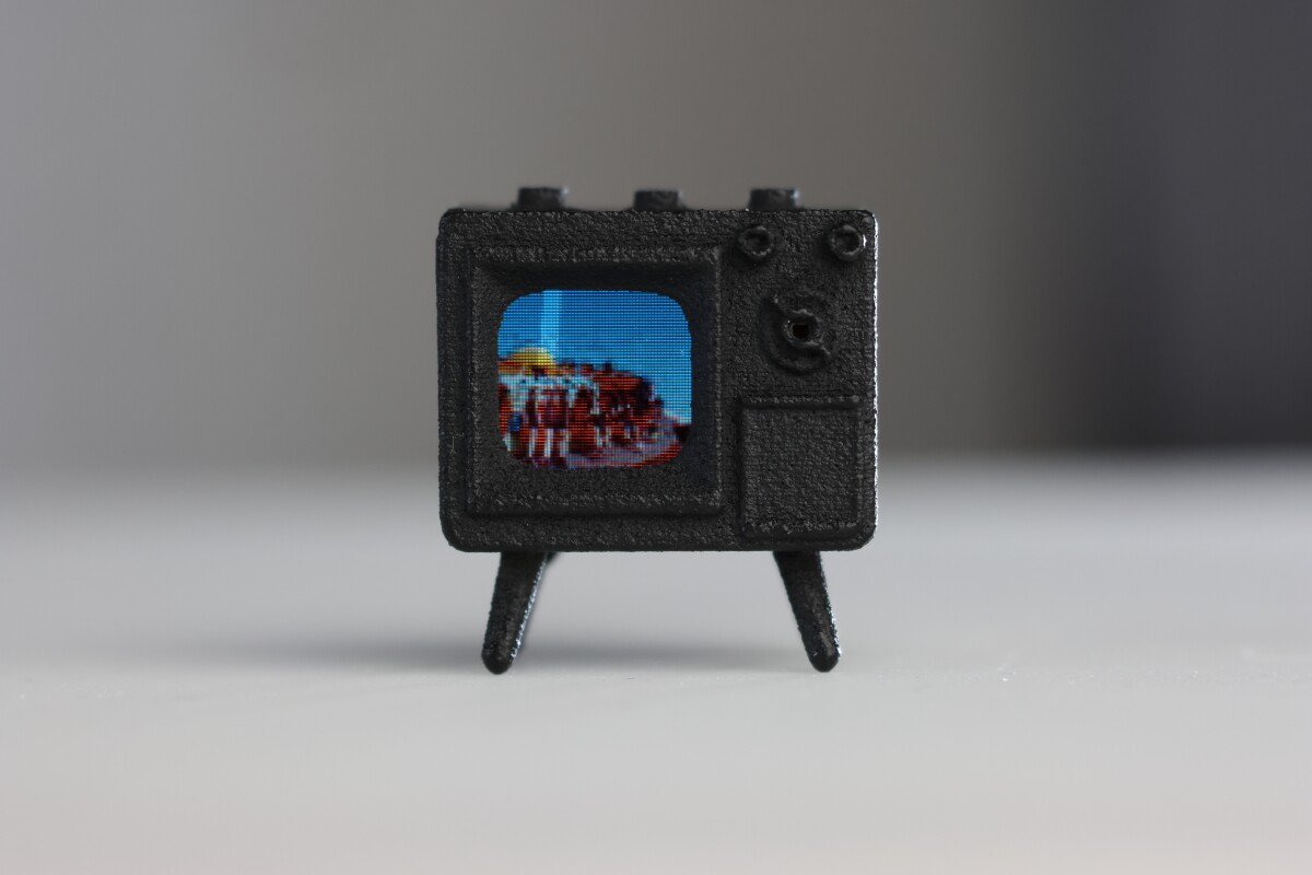 Fully functional TinyTV 2 takes "smaller is better" to a crazy extreme