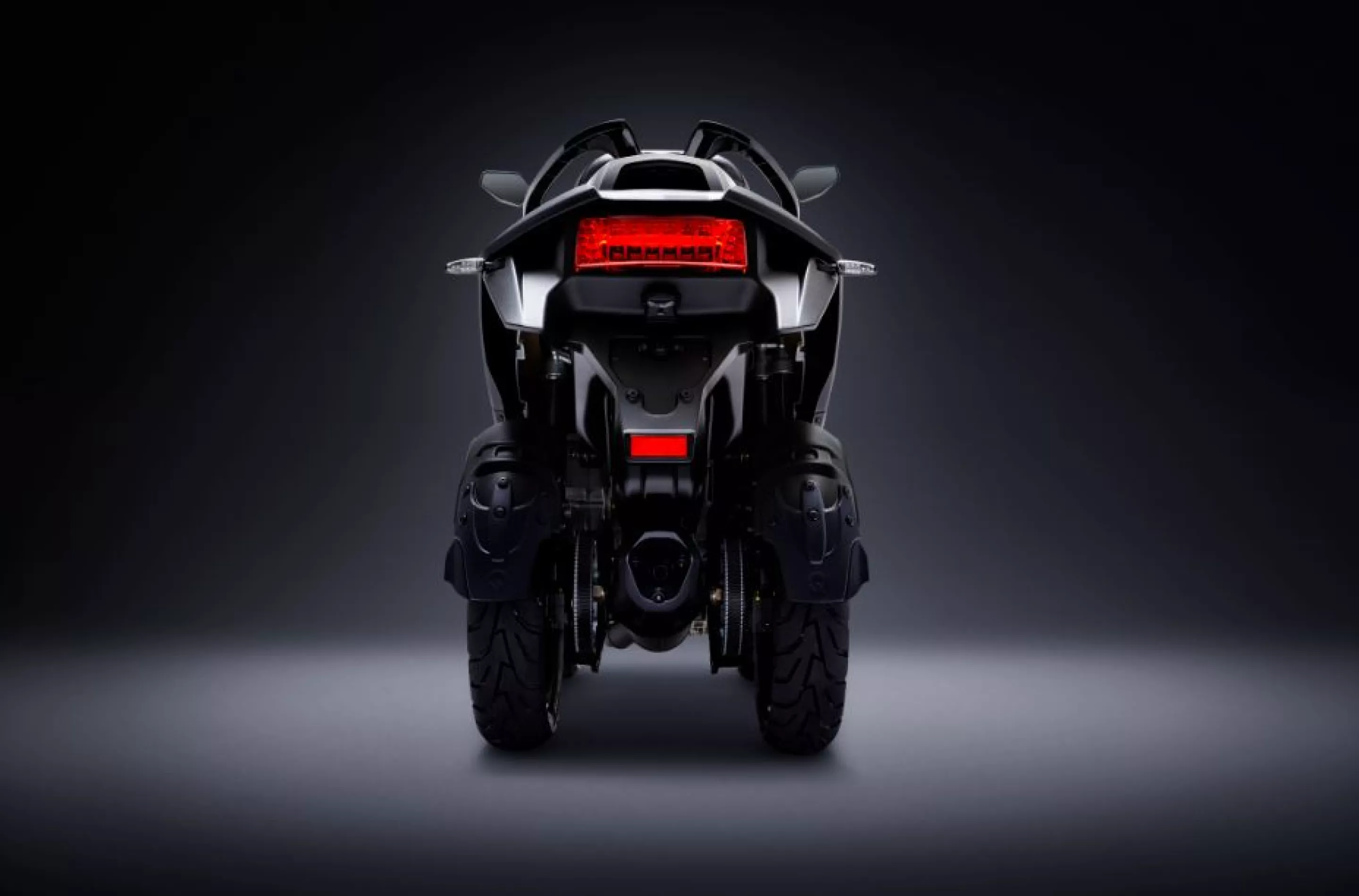 Quadro Qooder 400cc tilting four-wheel scooter soon to get electric brother