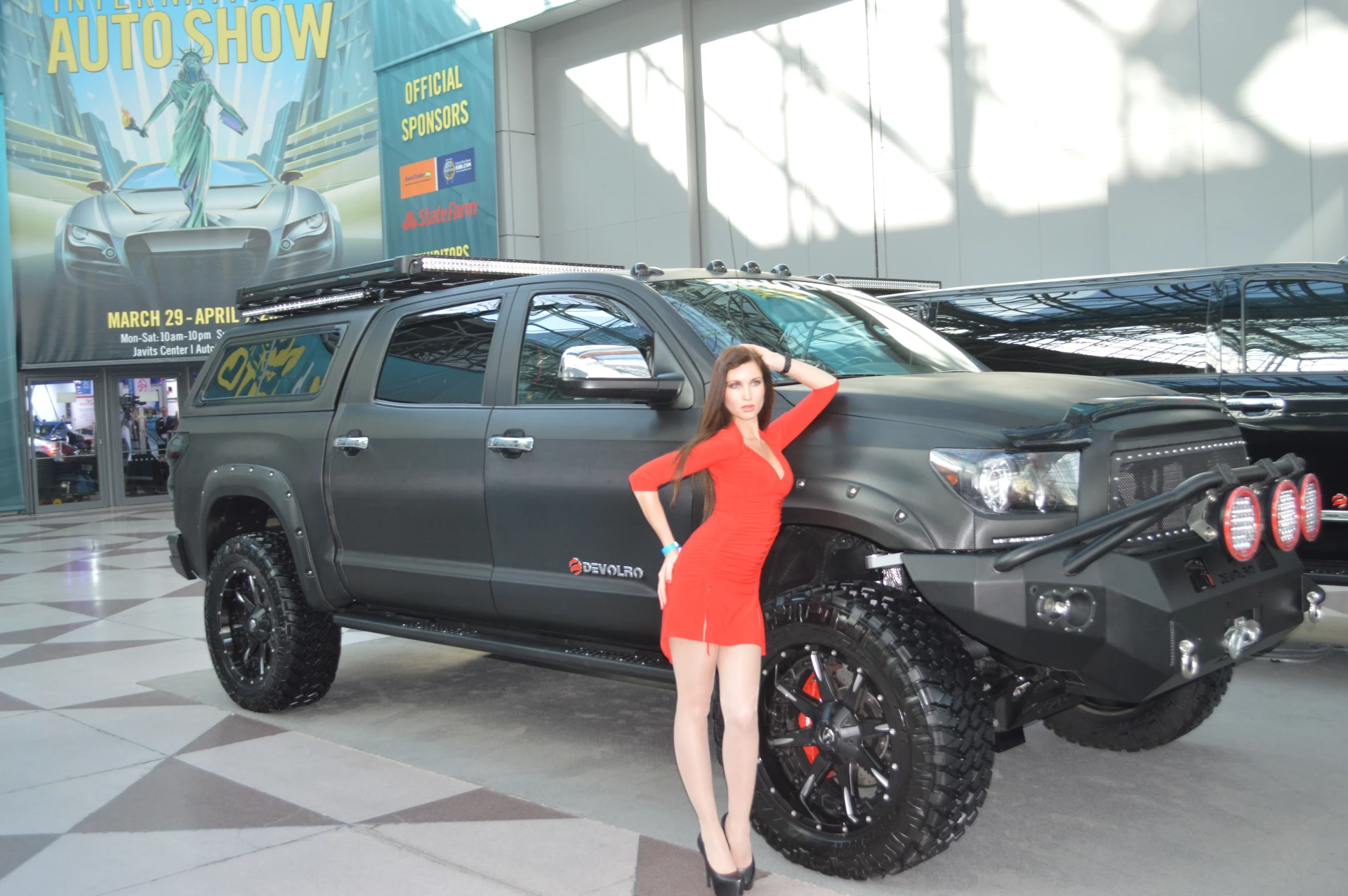 Devolro's apocalypse-ready off-road limousine