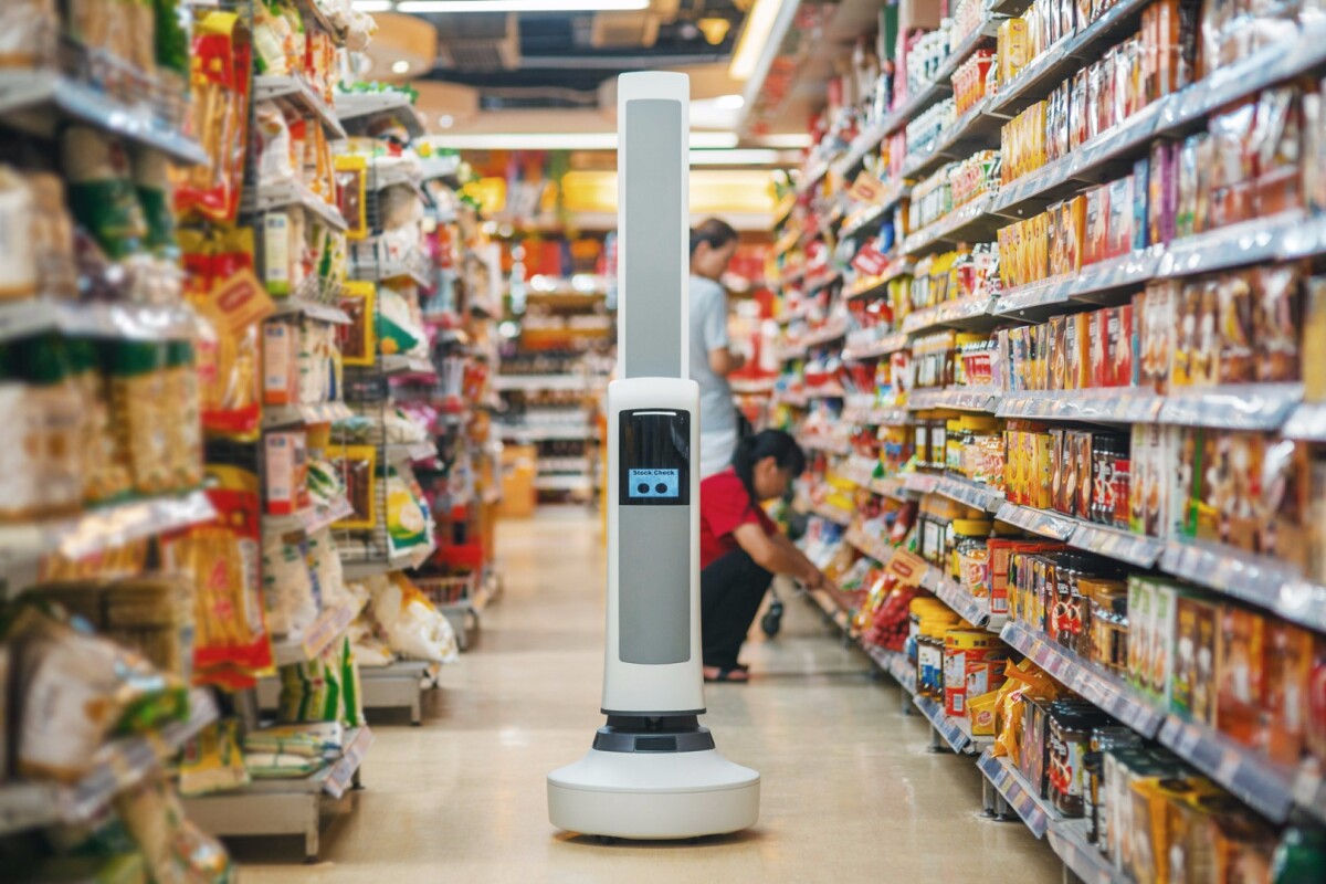 Tally robot autonomously takes stock of store shelves