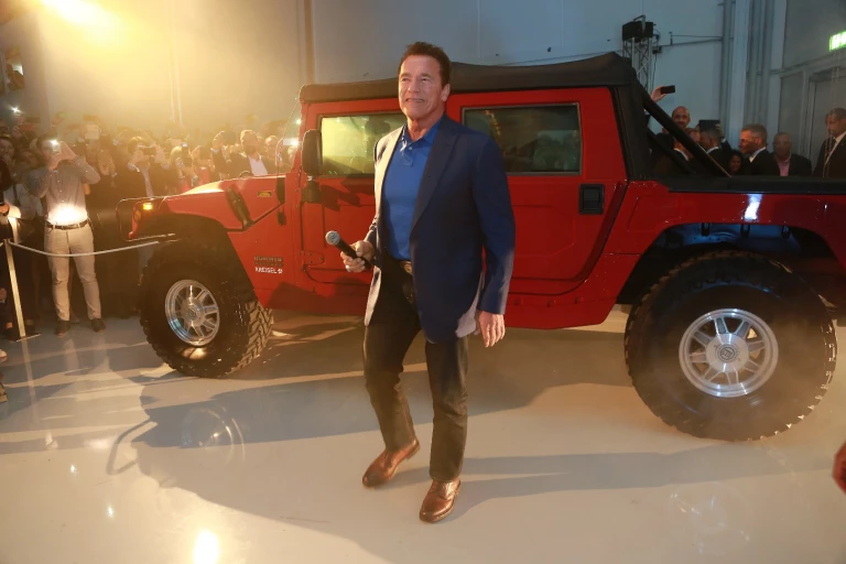 Kreisel and Schwarzenegger show off all-electric Hummer