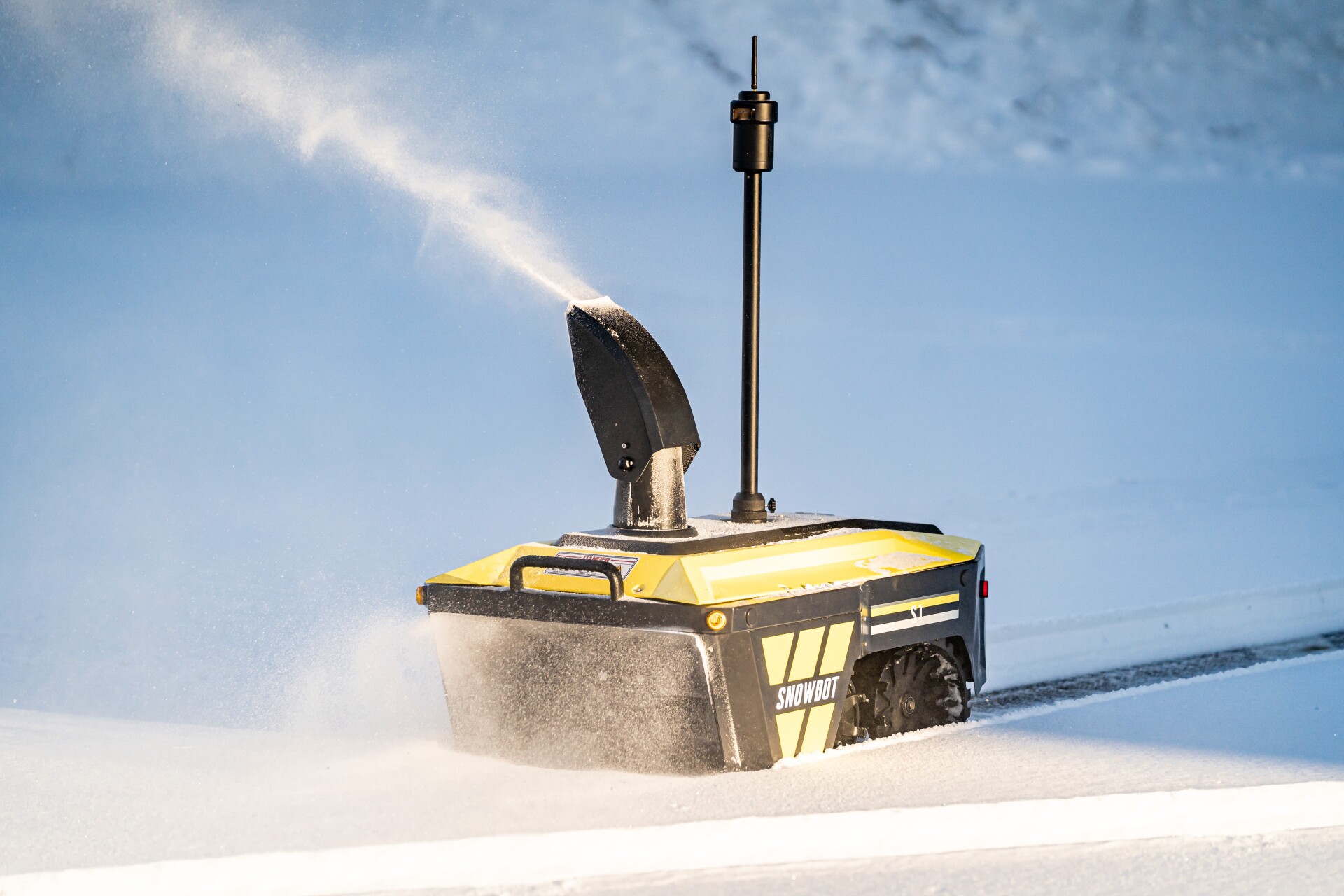 Snowbot S1 could be your own snow-blowing robot