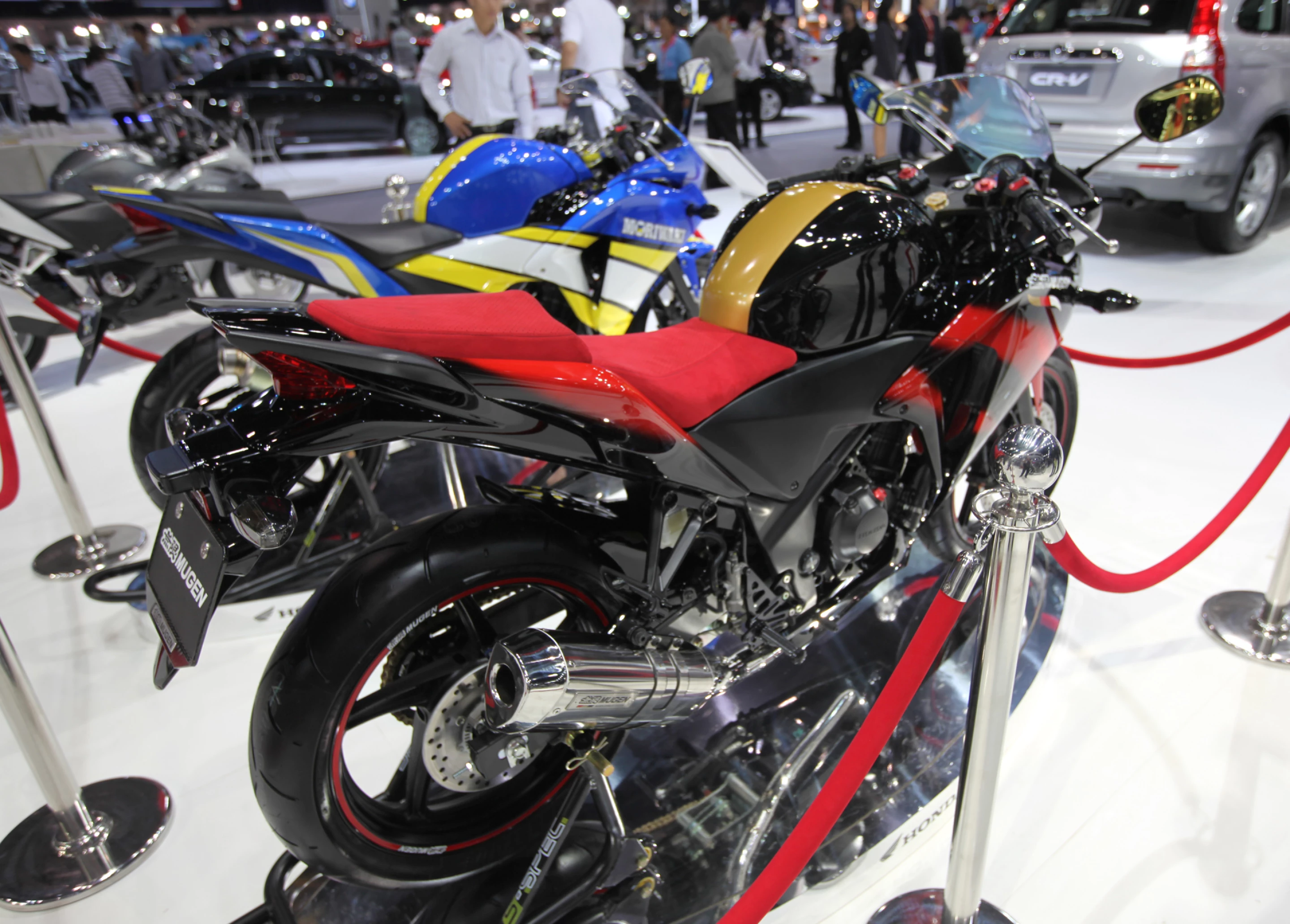 2011 Honda CBR250R: The Babyblade is back!