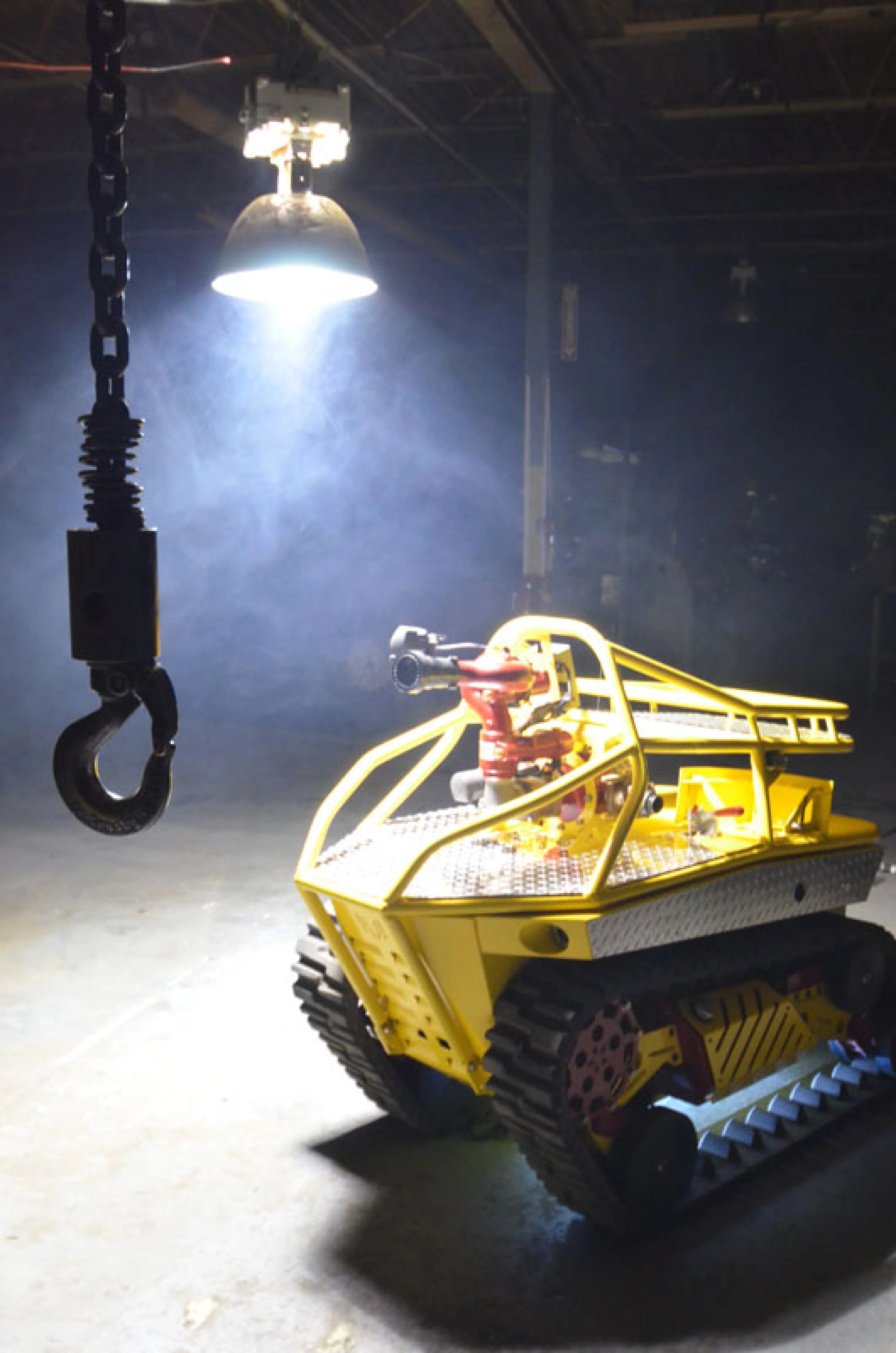 Thermite fire-fighting robot removes firefighters from harm's way