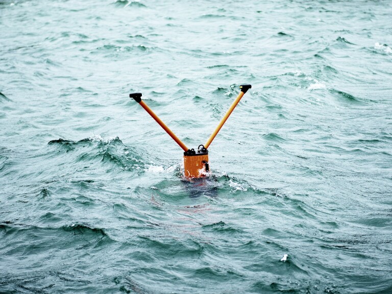 Acoustic navigational tech gets scuba divers using GPS maps