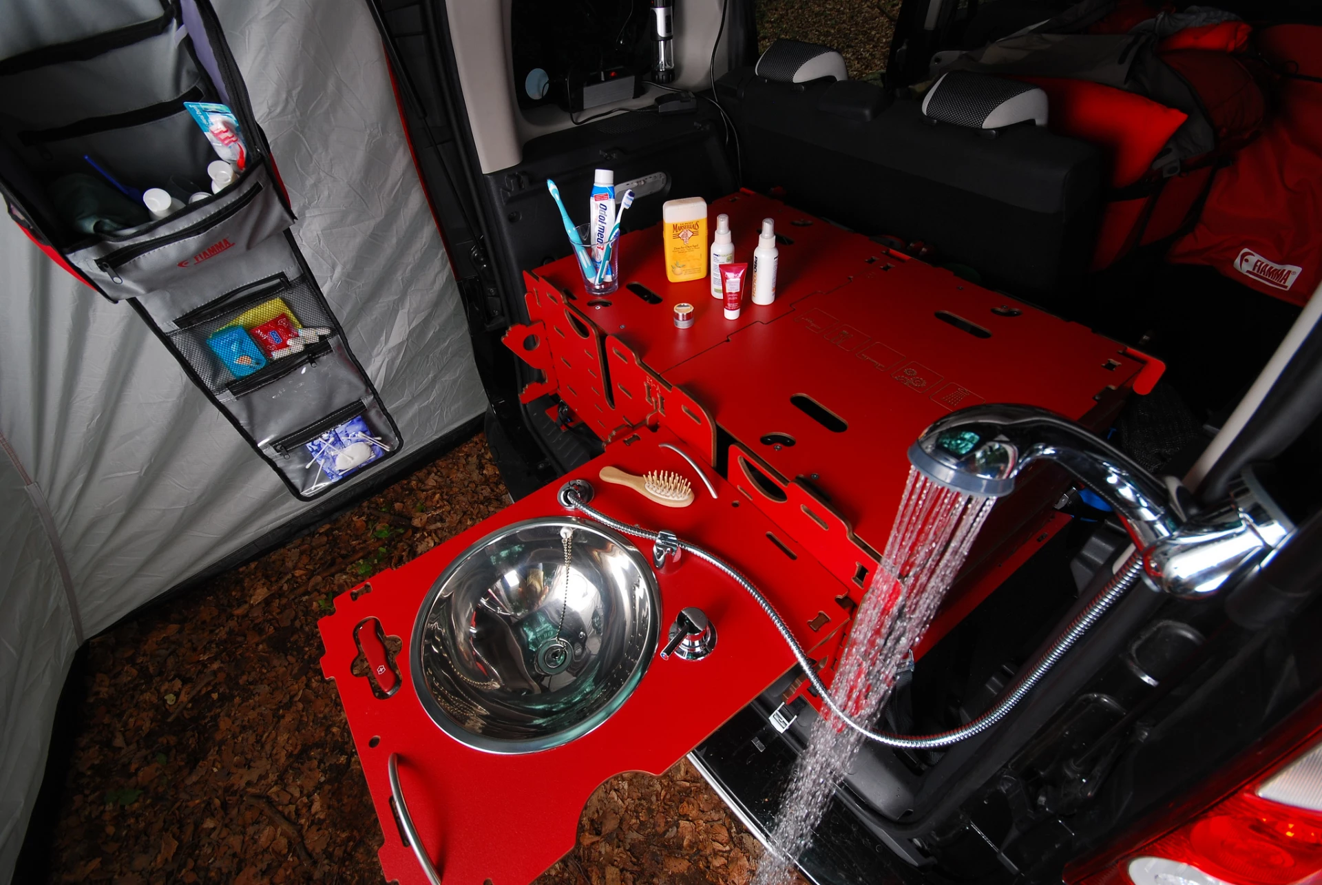 SwissRoomBox car camper conversion kit gets streamlined