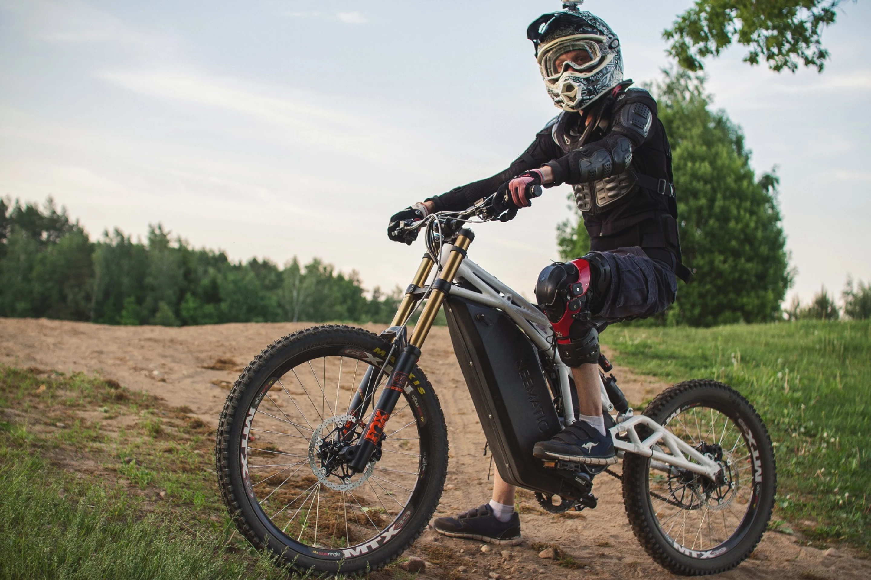 Neematic throttles forward with fast, powerful e-bike