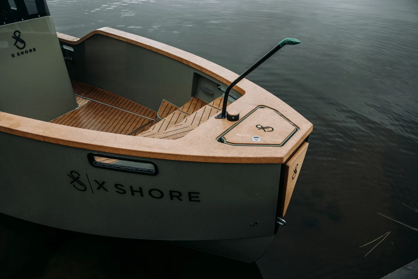 Modular, connected e-boat slips into US waters like an electric eel