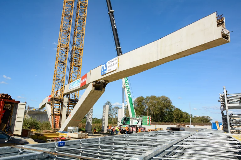 Unfolding highway bridge unfurls like an umbrella