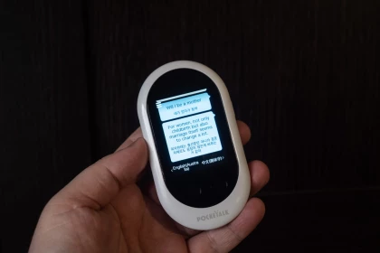 Review: Pocketalk translator puts 74 languages at your fingertips