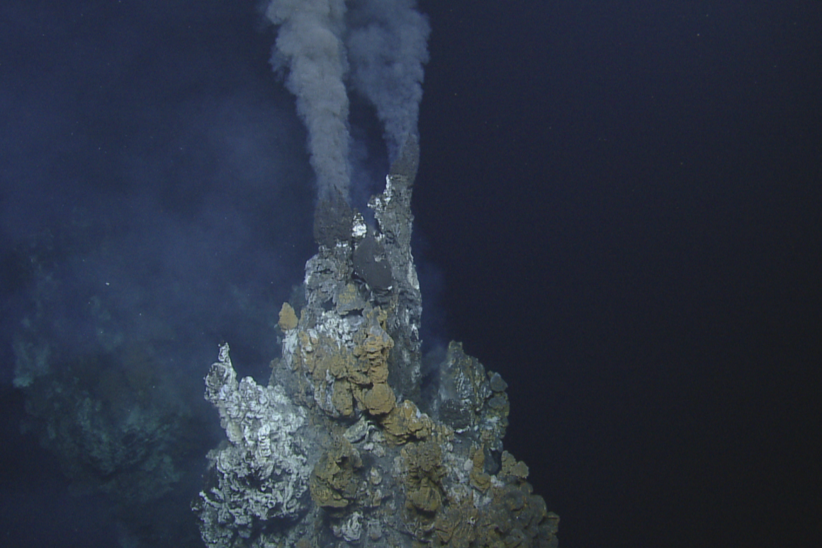 Deep Sea Thermal Vents How Early Life Left Hydrothermal Vents | Origin