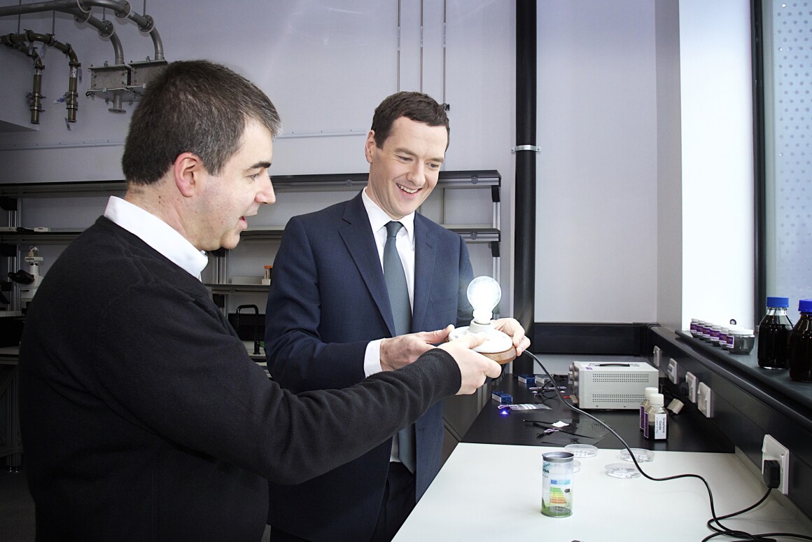 Light bulb set to be graphene's first commercial consumer application