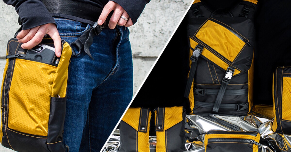 Modular system lets users wear up to five bags at once