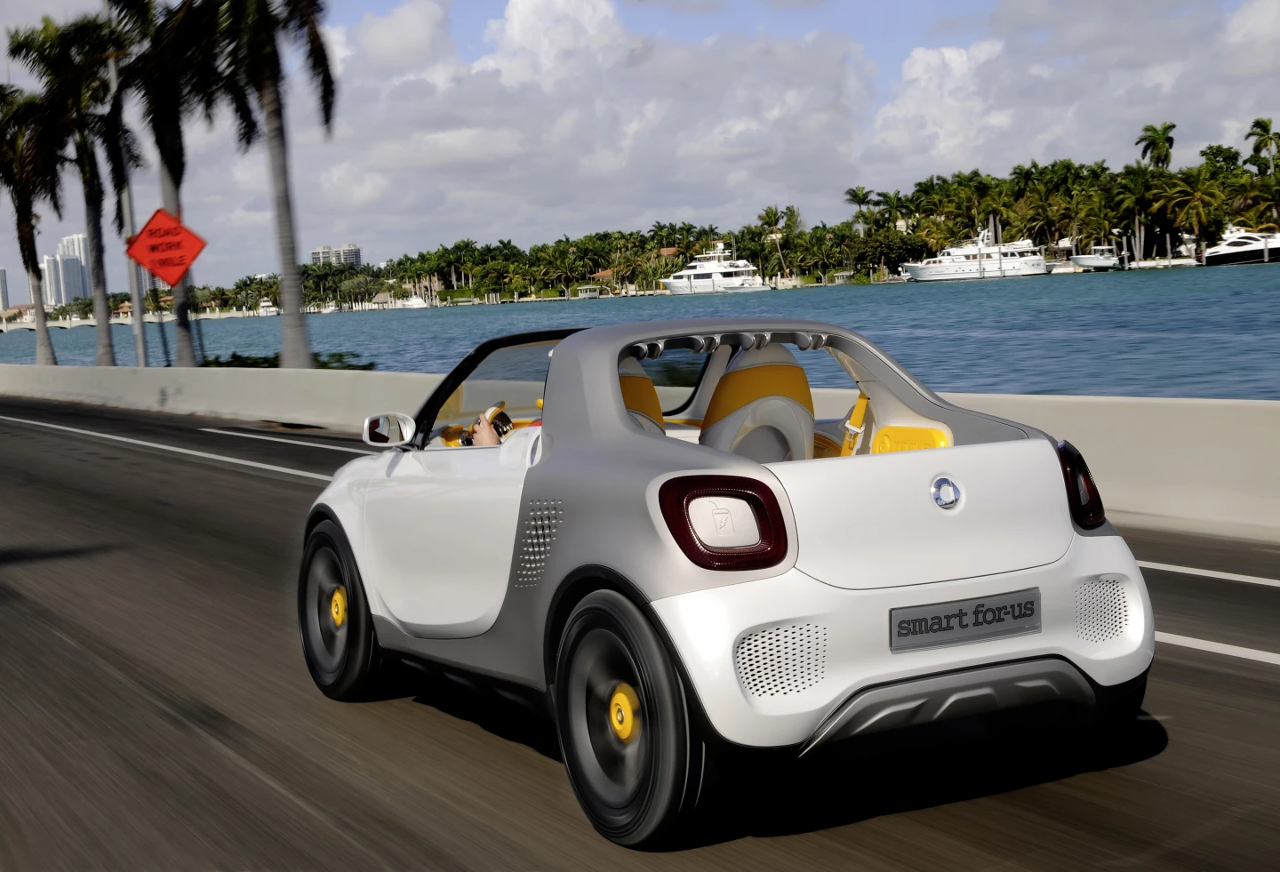 smart for-us concept puts a mega-pickup spin on the fortwo