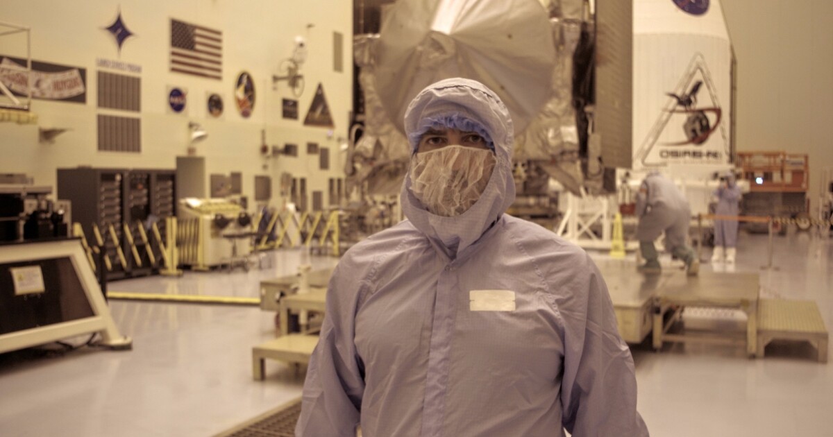 The dirt on NASA’s clean room