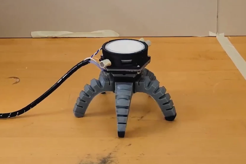 Fungus learns to drive in "biohybrid" robots